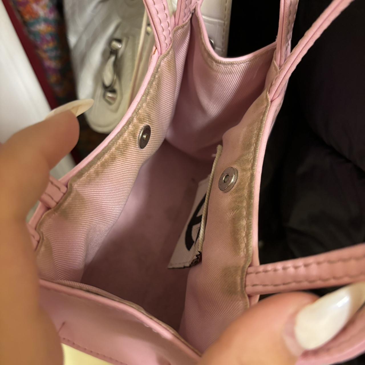 Mini pink telfar Priced low because of inside but... - Depop