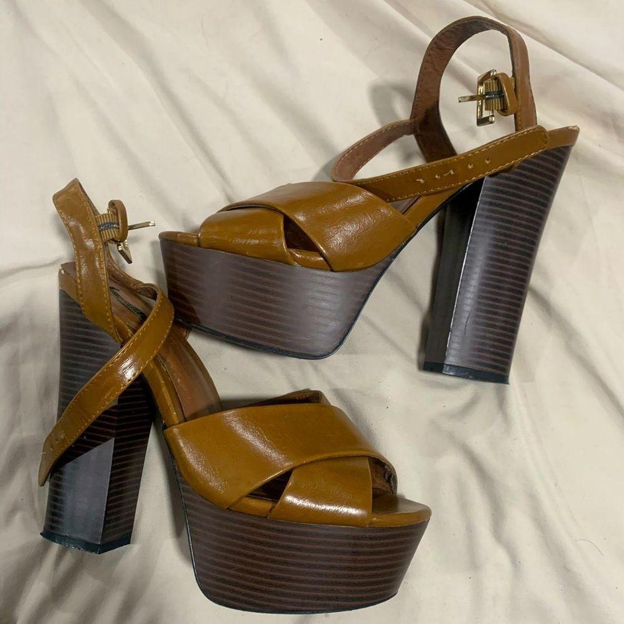 Forever 21 Brown Platform Block heels size 8. Cris... - Depop
