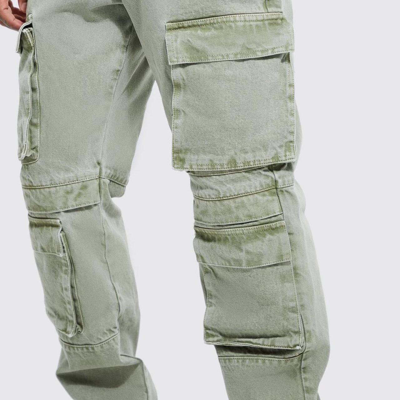 Light green Cargo Pants ‘28 waist - Depop