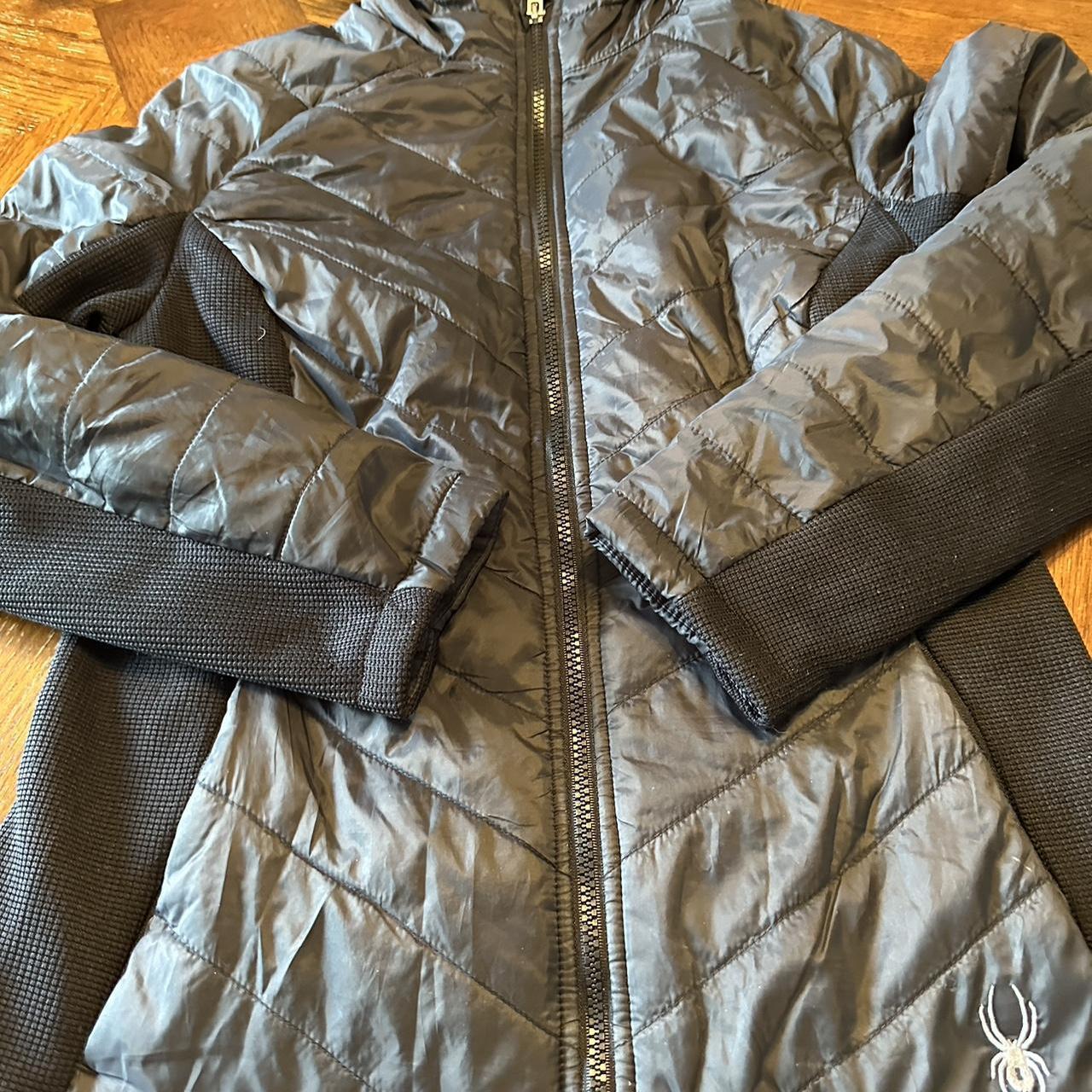 Ladies Spyder puffer coat Good, used condition - Depop