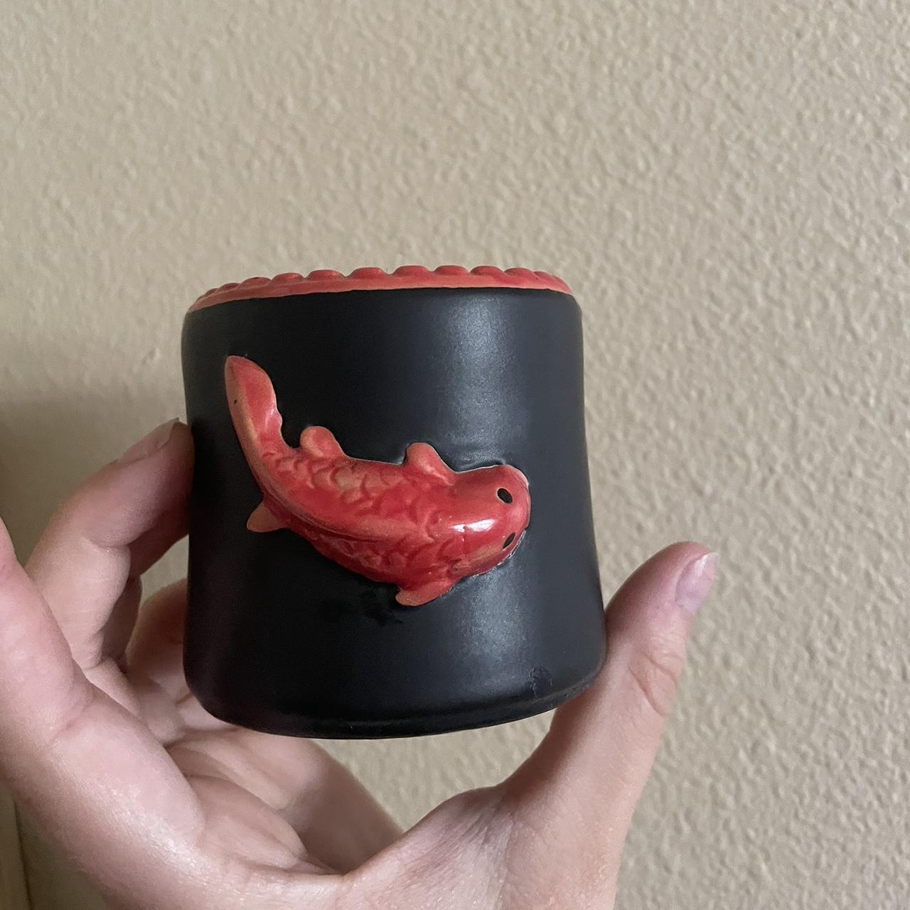 Cute joy fish planter Doesn’t have hole at the bottom - Depop