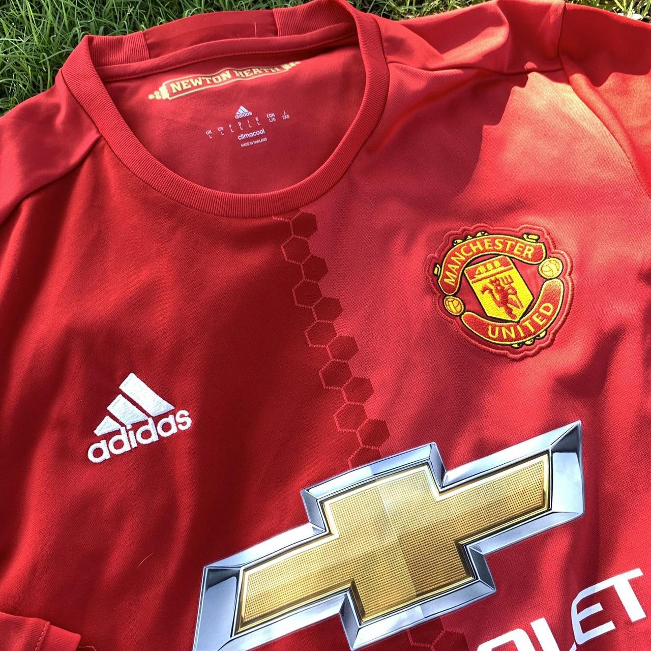 Manchester United 2016/17 home kit soccer jersey /... - Depop