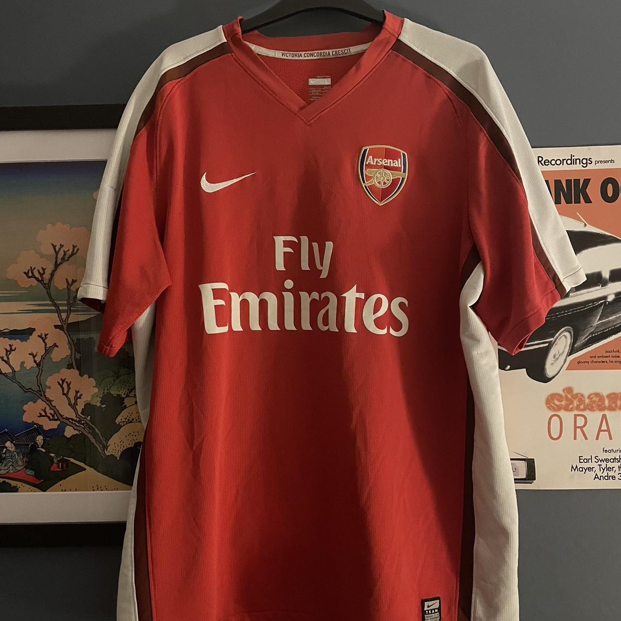 Arsenal 09/10 home kit, shirt was worn from 2008 -... - Depop