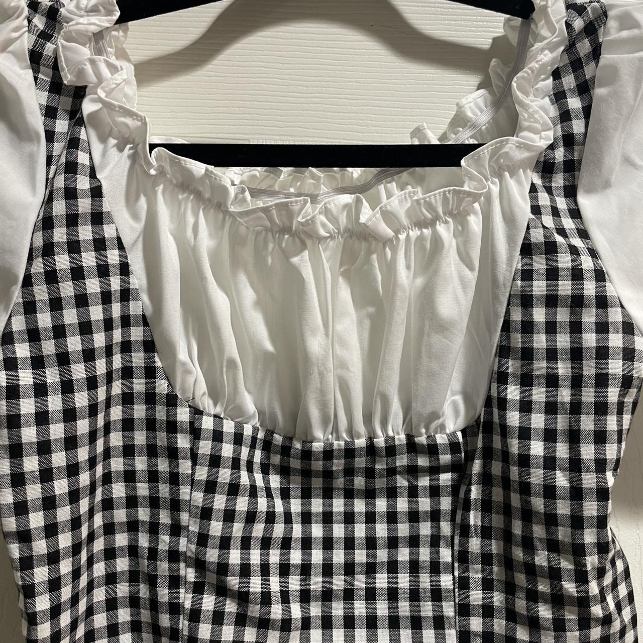 Black and white gingham top Cropped, ruffled Size... | Depop