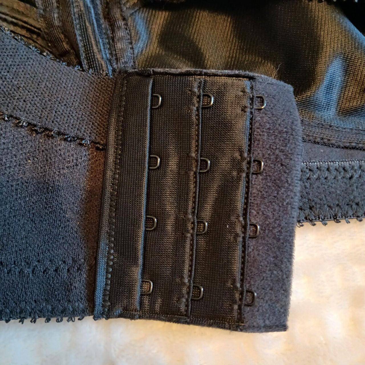 Playtex 18 Hour Comfort Bra 44C Black Floral Mesh... - Depop