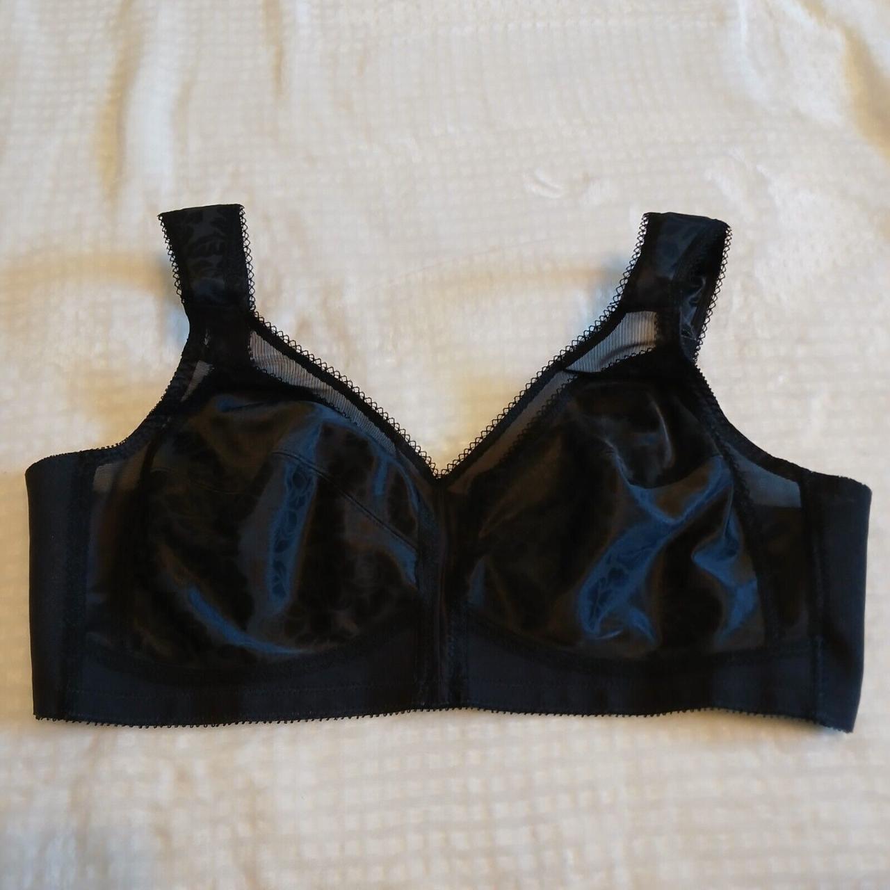 Playtex 18 Hour Comfort Bra 44C Black Floral Mesh... - Depop