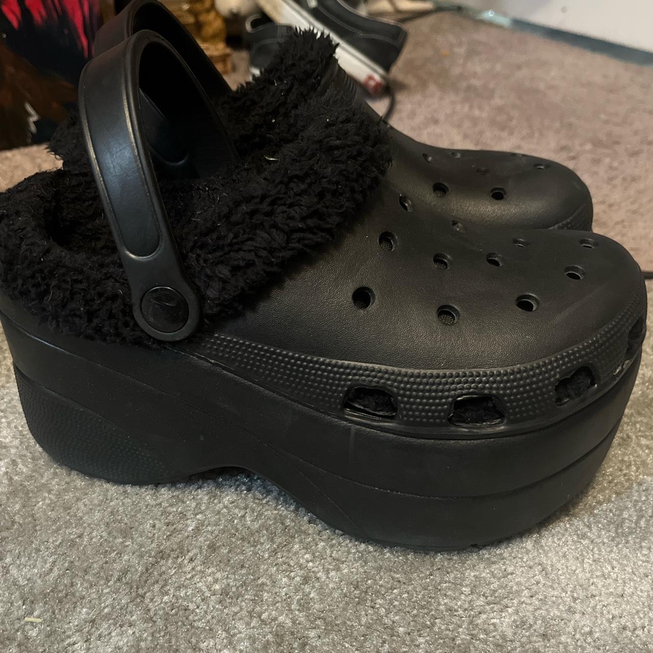 Crocs Women's Black Slides | Depop