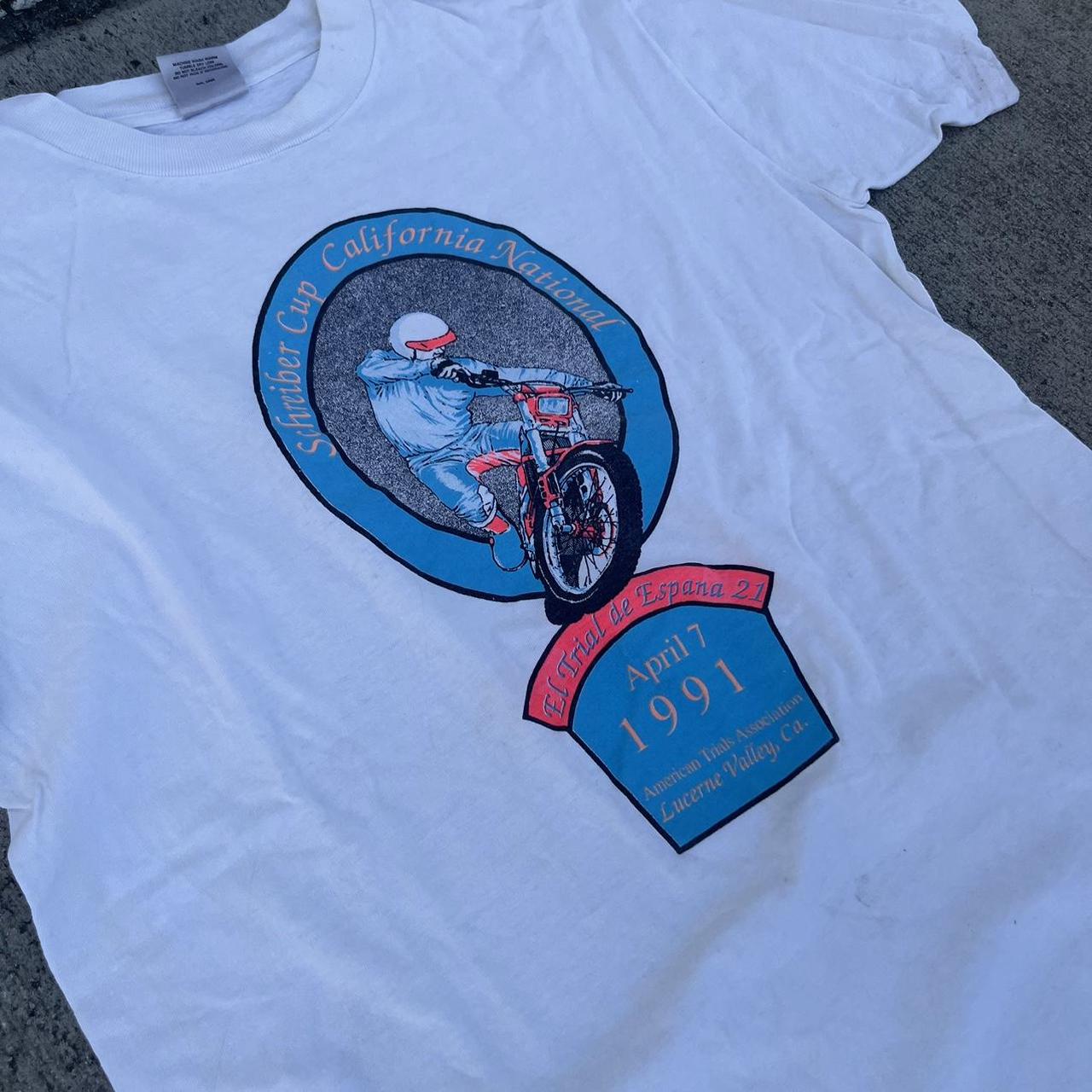 Oneita Men's T-shirt | Depop