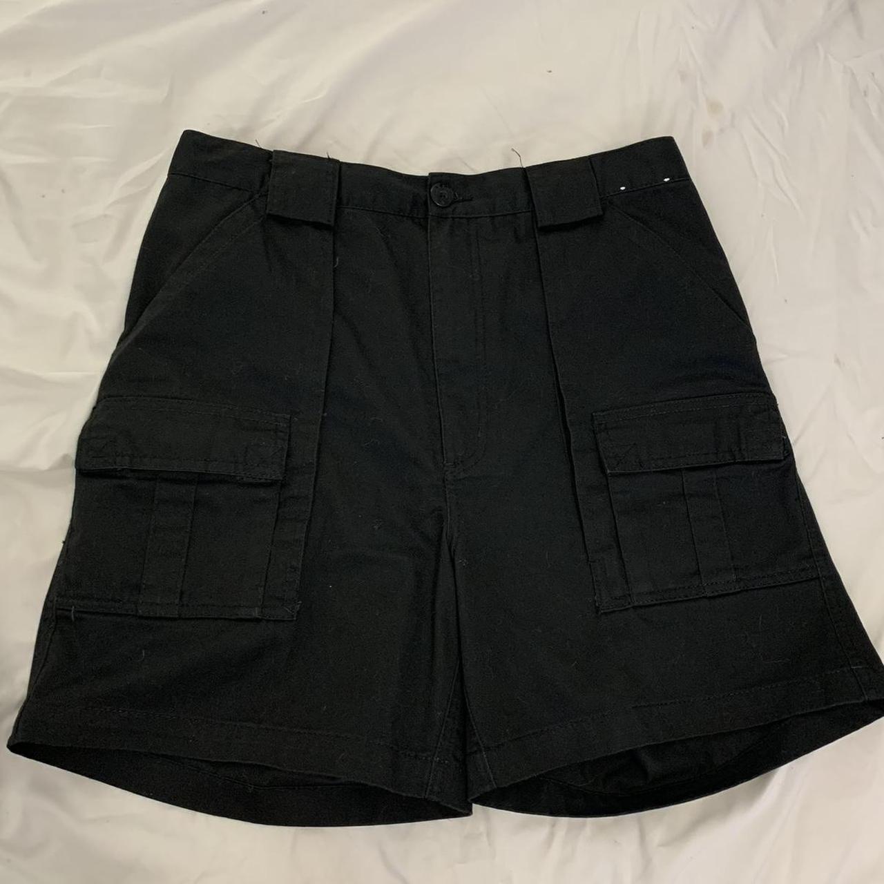Black cargo shorts Brand: weekender Size: 34 - Depop