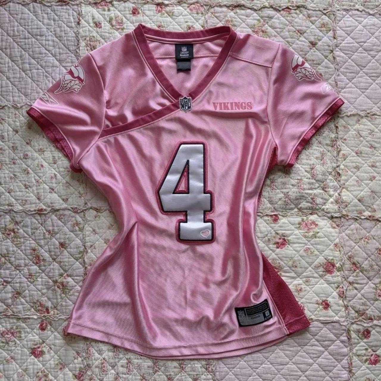 🧸🍒🎬 NWT NFL x Reebok Women’s Jersey Vikings FAVRE... | Depop