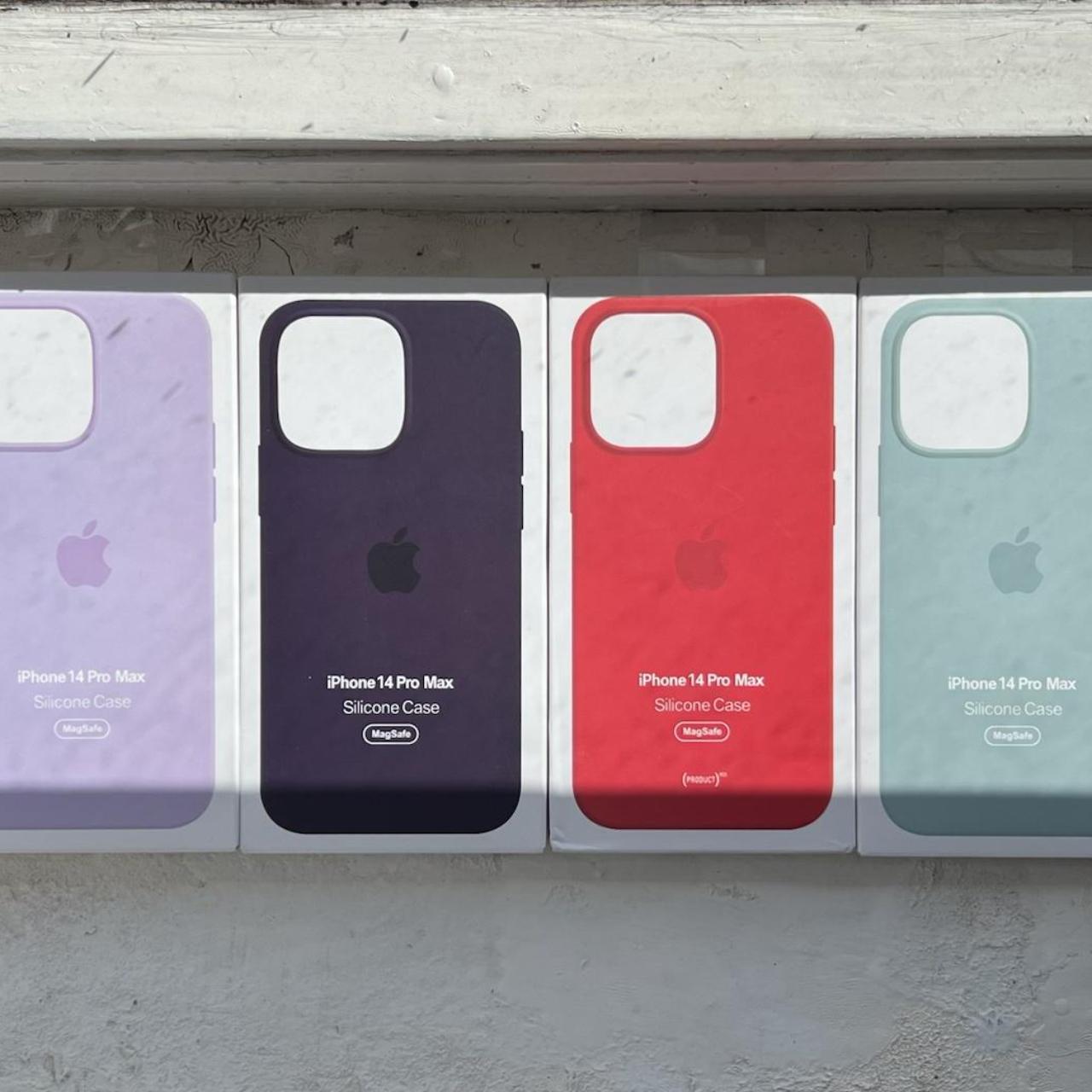 Apple Black and Blue Phone-cases | Depop