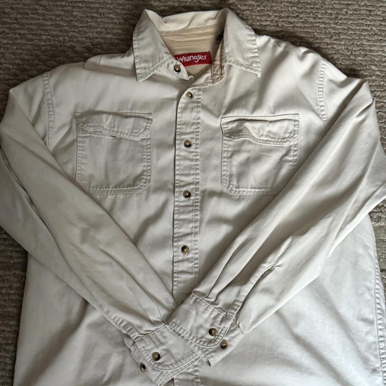 Vintage wrangler button up long sleeve -Size is a M... | Depop