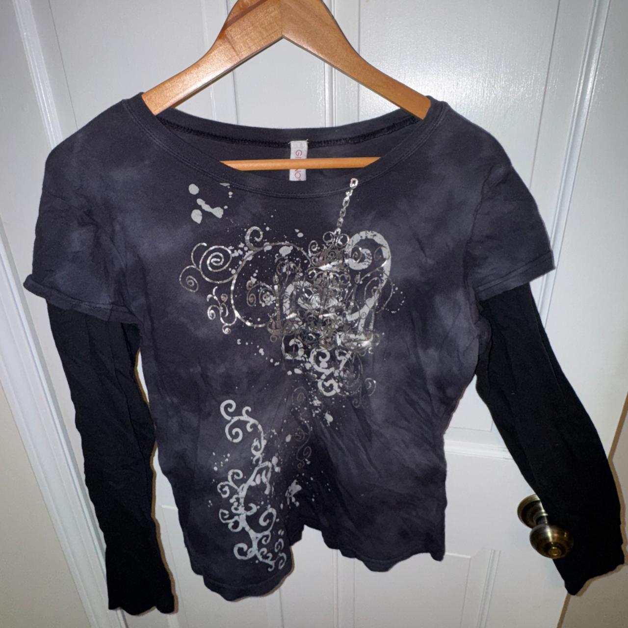 cute grunge/y2k esque layered long sleeve... | Depop