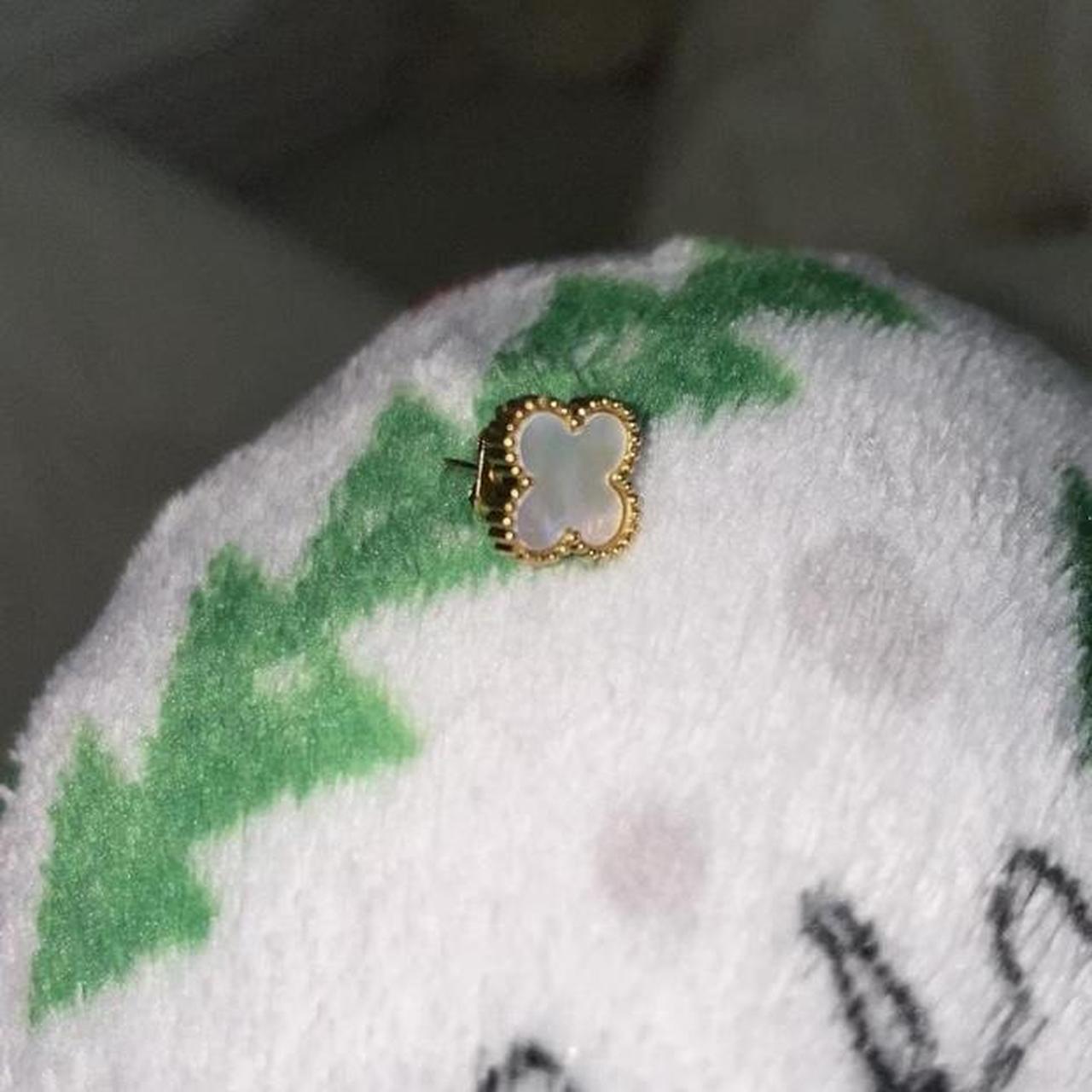 Van Cleef & Arpels Women's Purple Jewellery | Depop