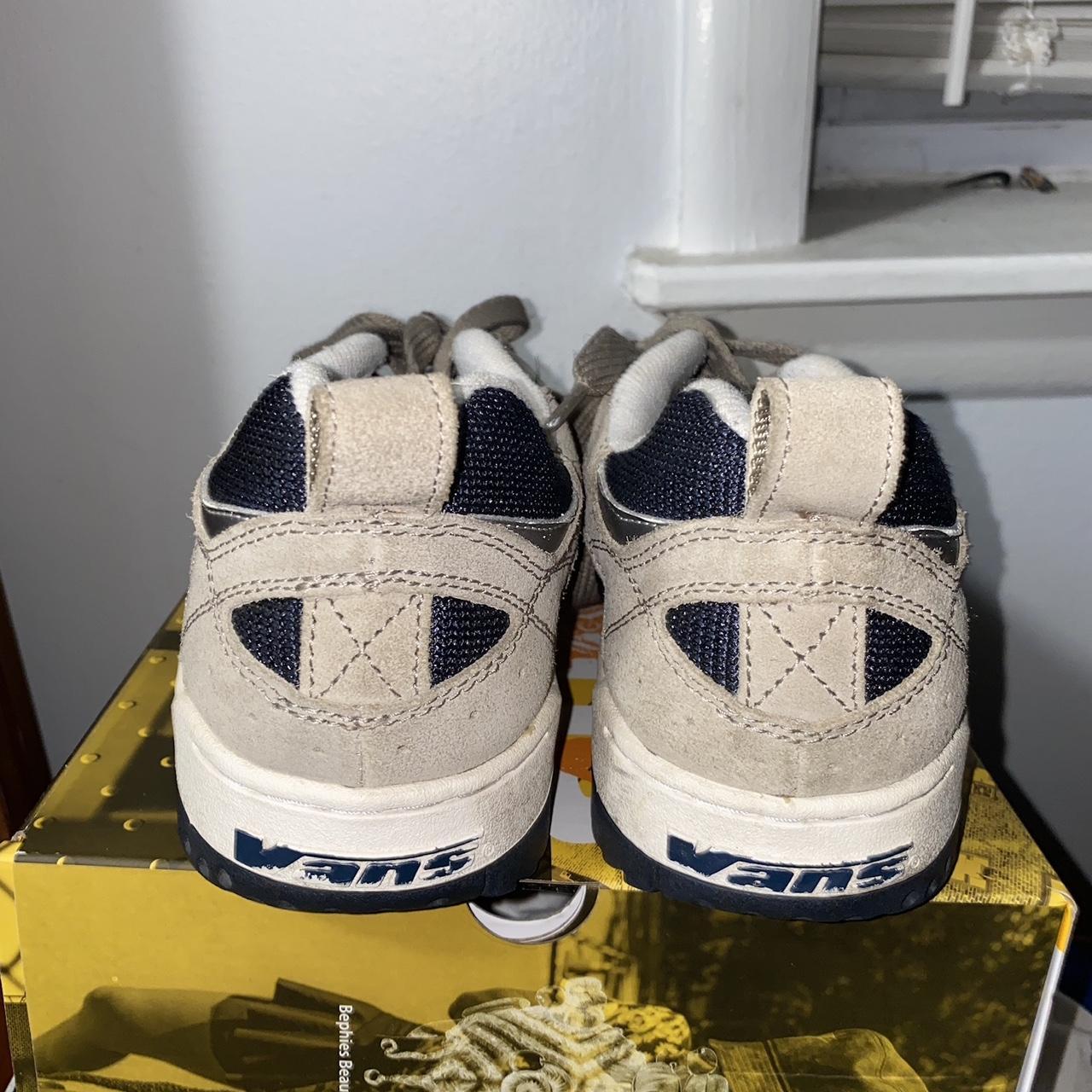 Vintage early 2000’s Vans sneakers MENS SIZE 9.5 (no... - Depop