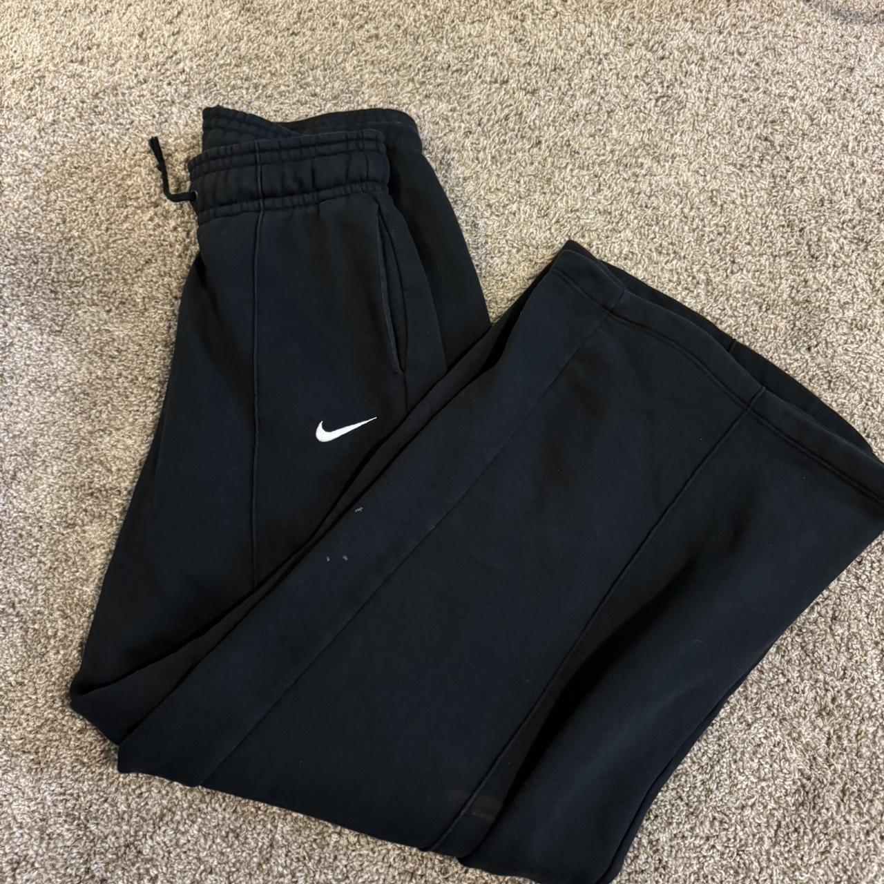 black nike sweats women’s S - Depop