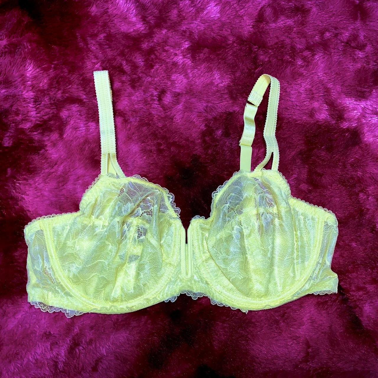 Auden Women's Yellow Bra | Depop