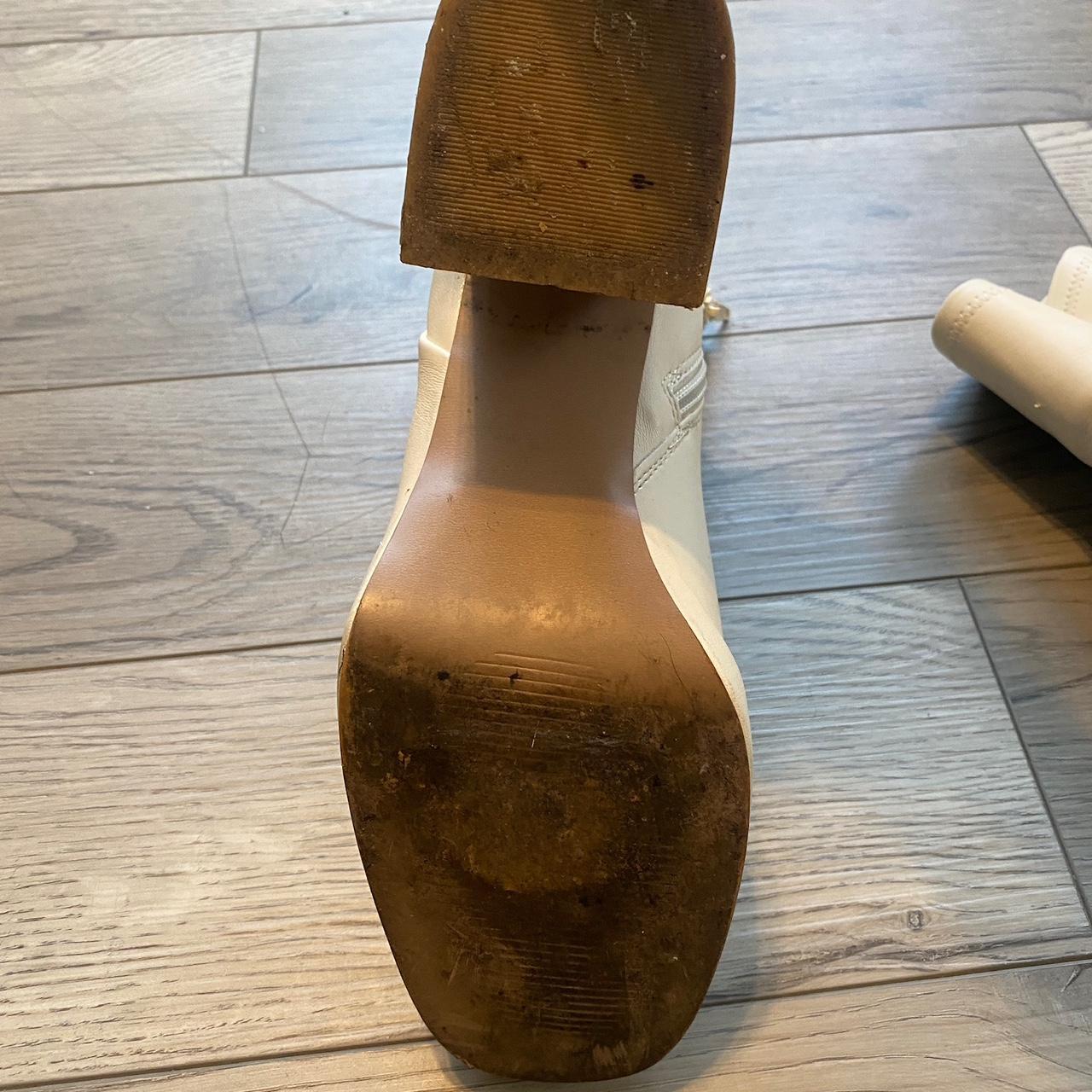 Steve Madden Women's White Boots | Depop