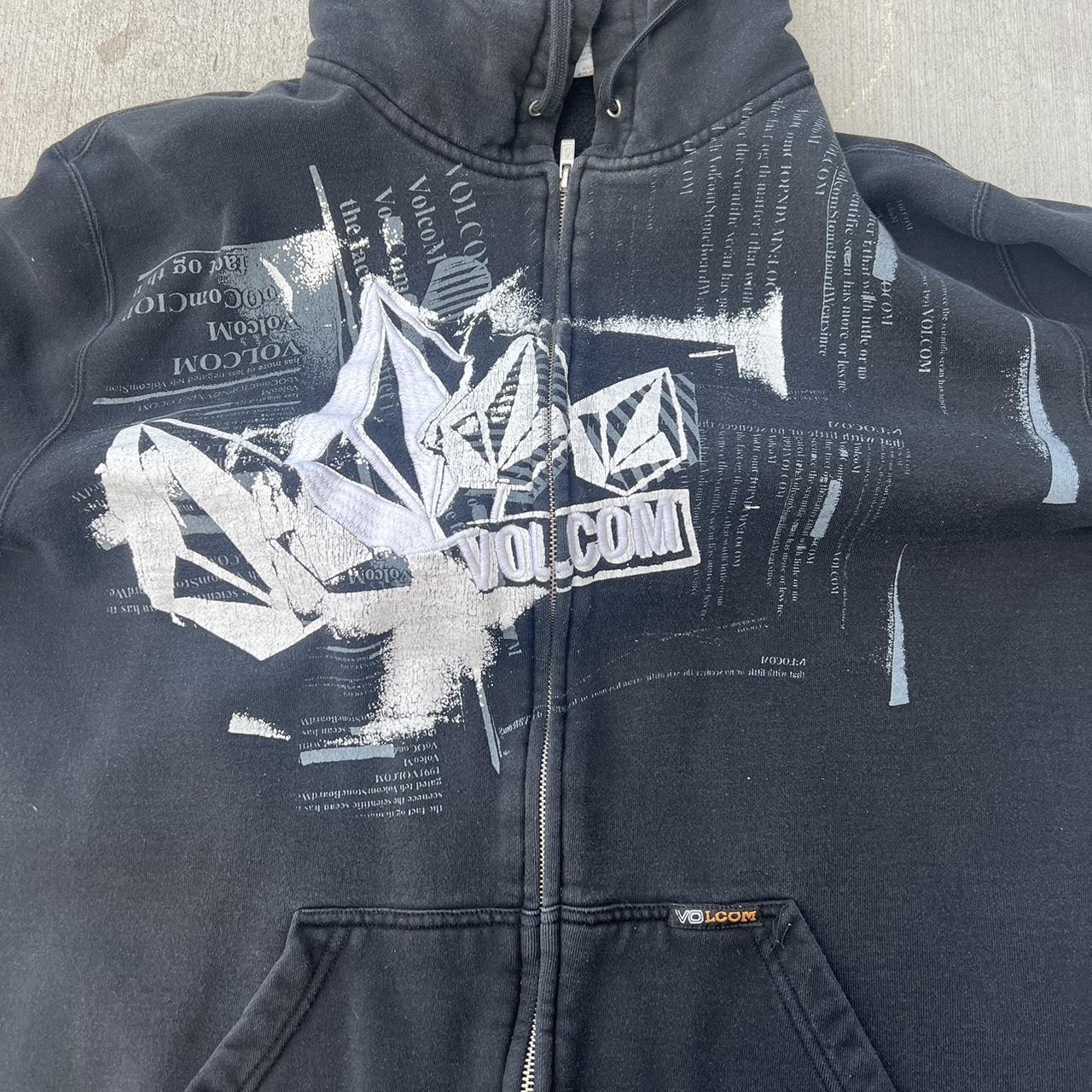 XXL Y2K volcom zip up fits like Xl #Y2K #volcom - Depop