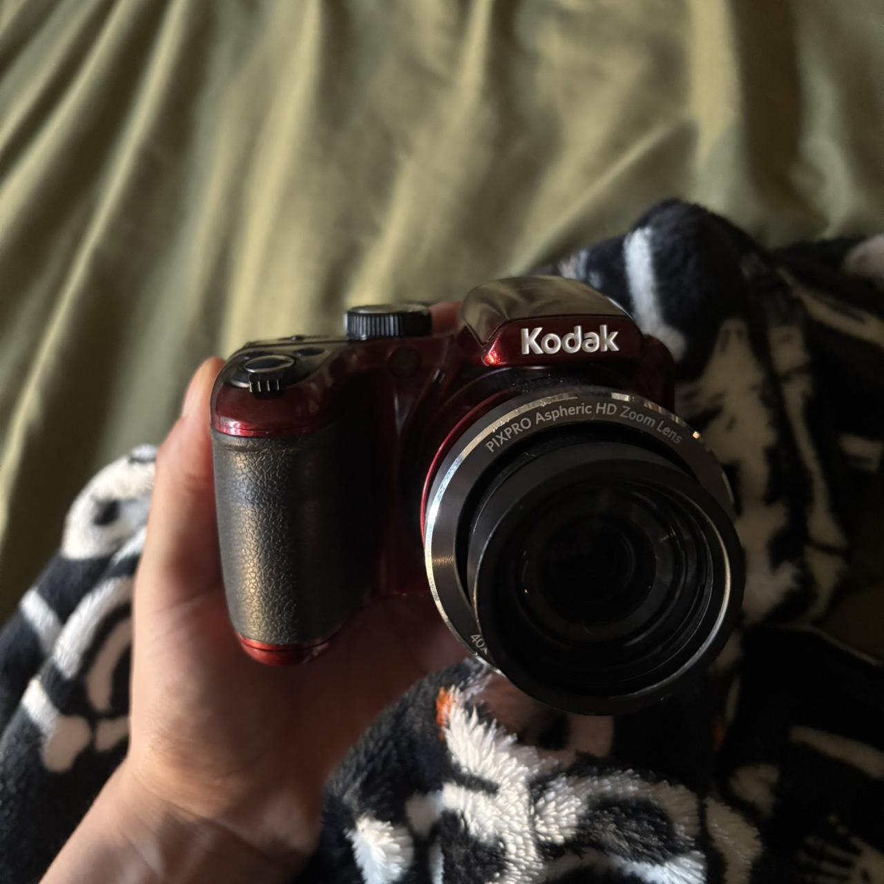 Kodak red digital camera #retrocamera - Depop