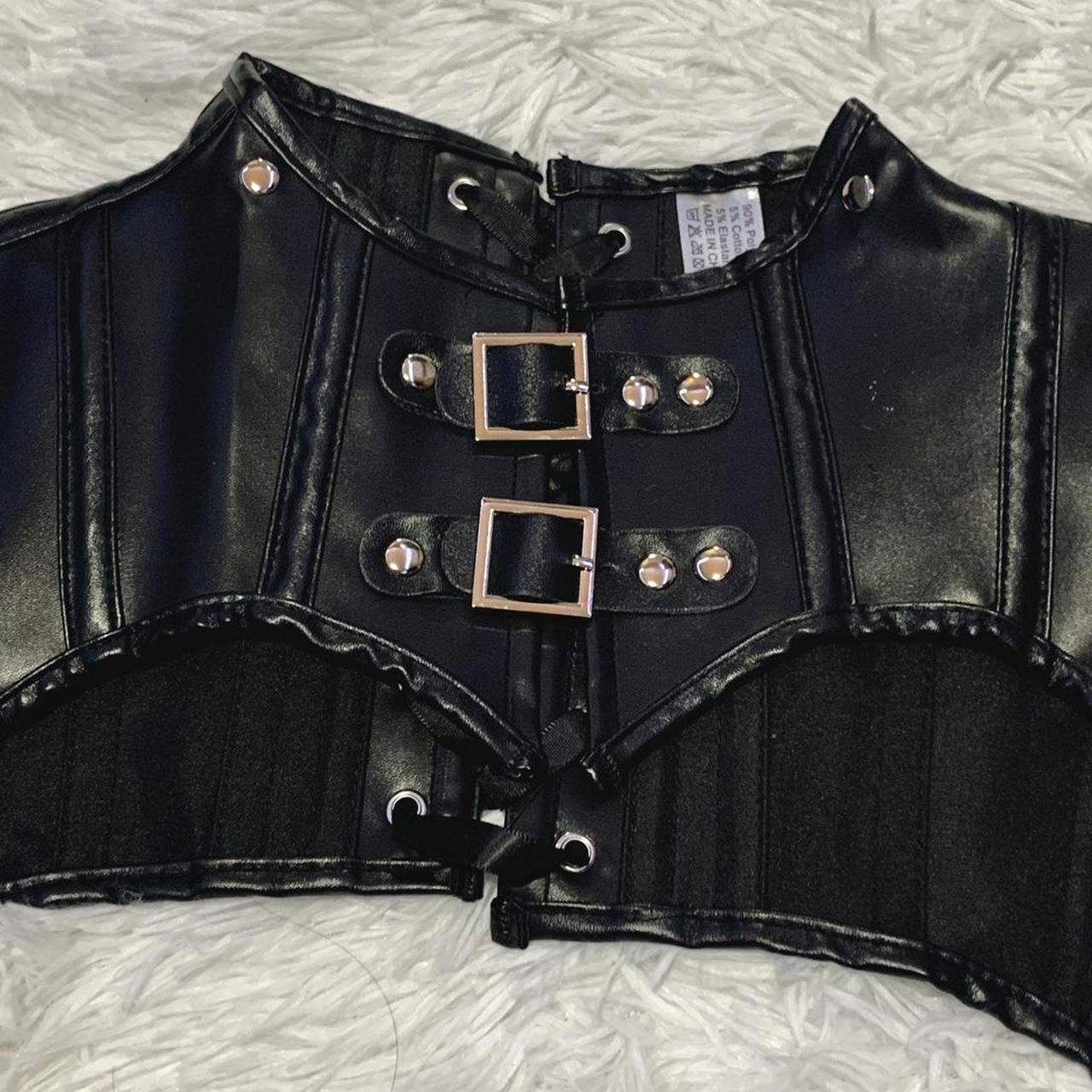Steampunk/gothic leather shoulder armor - never... - Depop