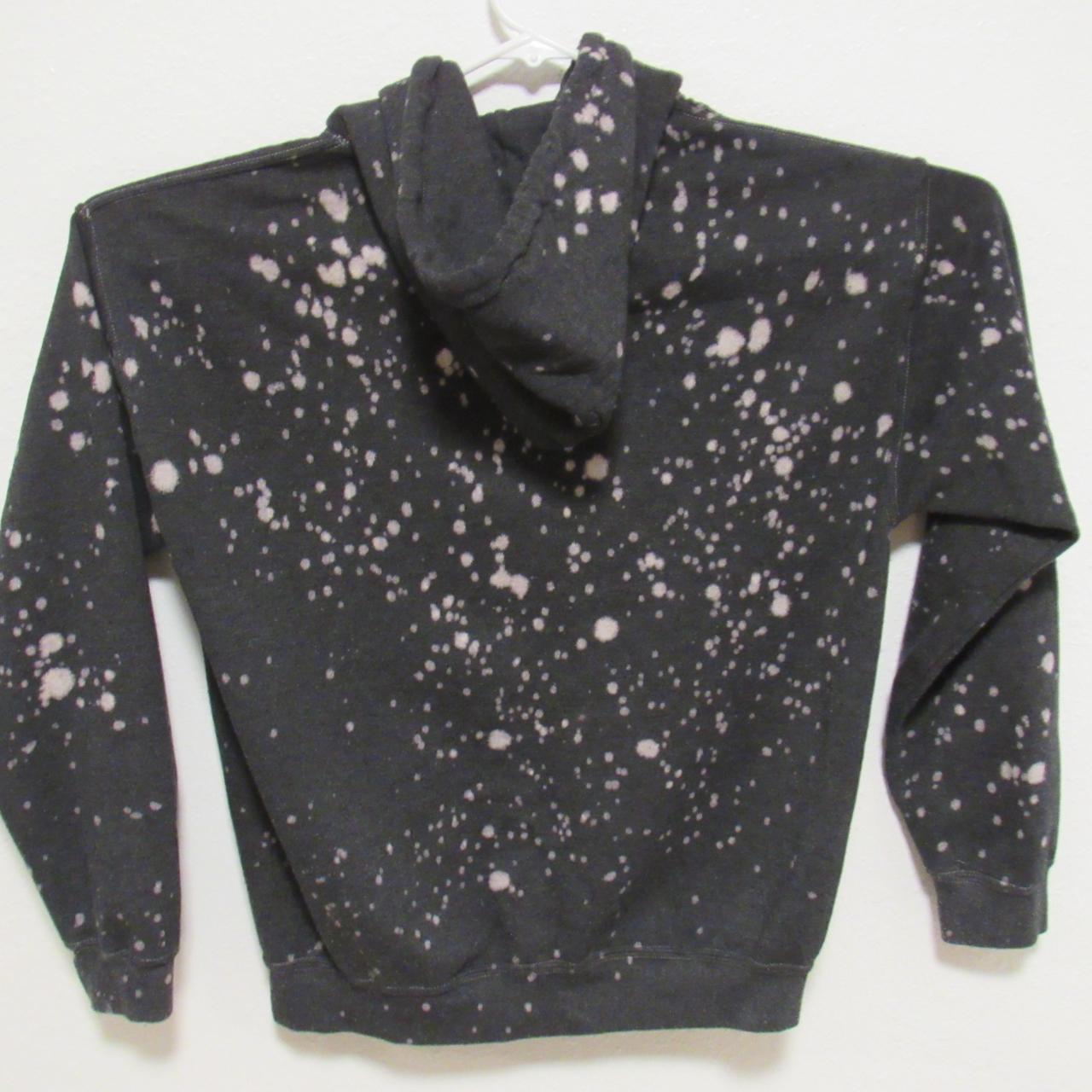 Stranger Things Hot Topic Bleach Splatter Men's... - Depop