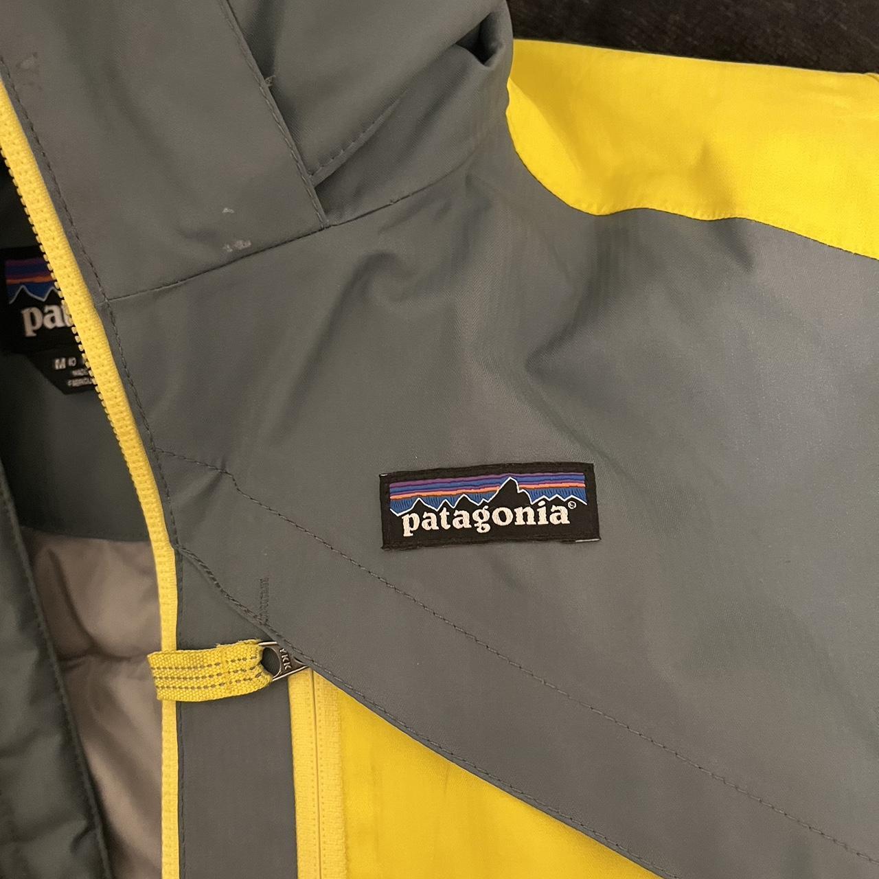 yellow and grey patagonia coat size medium in... - Depop
