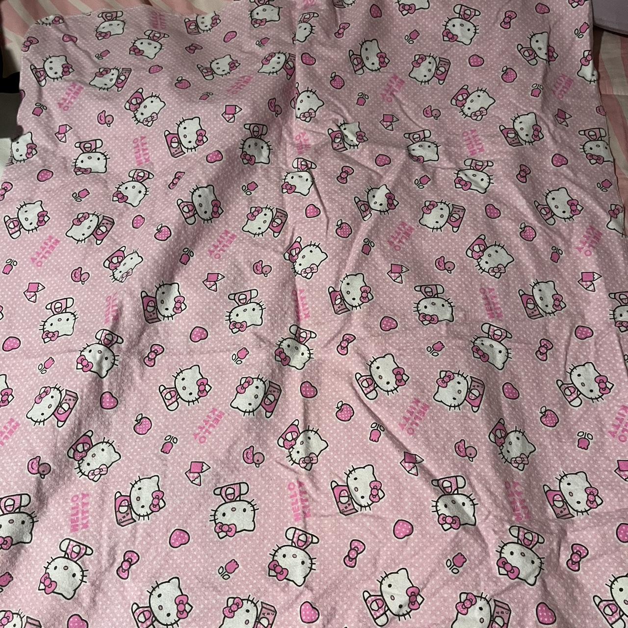 Hello kitty baby blanket - Depop