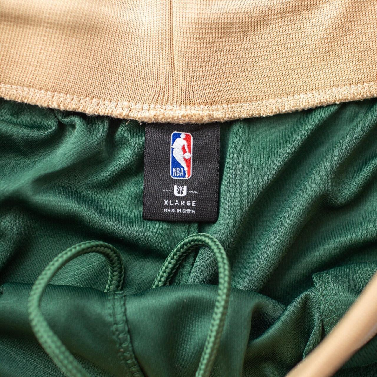 Men's UNK Milwaukee Bucks Giannis Antetokounmpo #34... - Depop