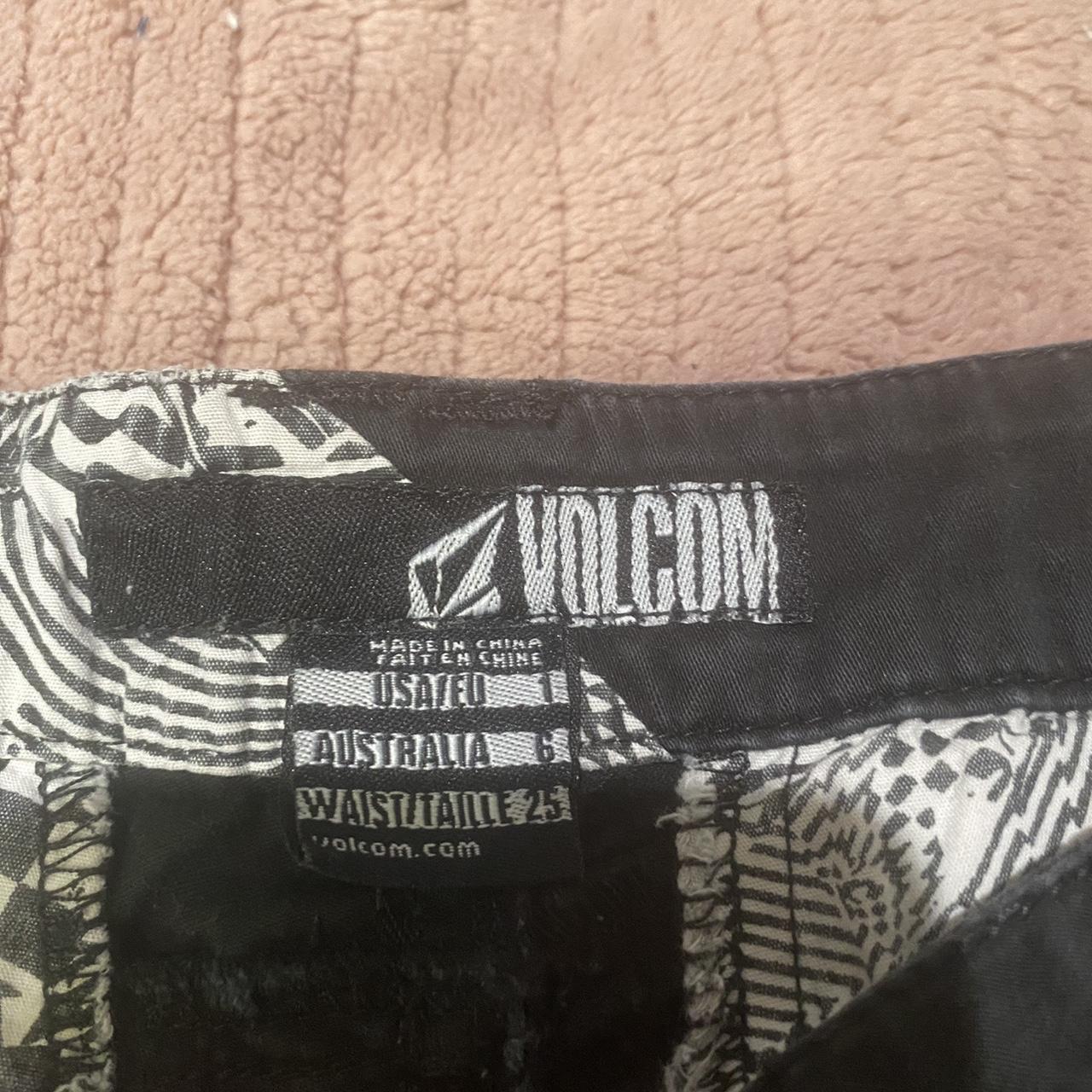 volcom low rise black shorts size 25 - Depop