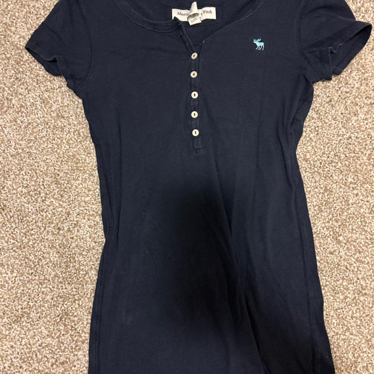 Abercrombie & Fitch henley short sleeve top Size S... - Depop