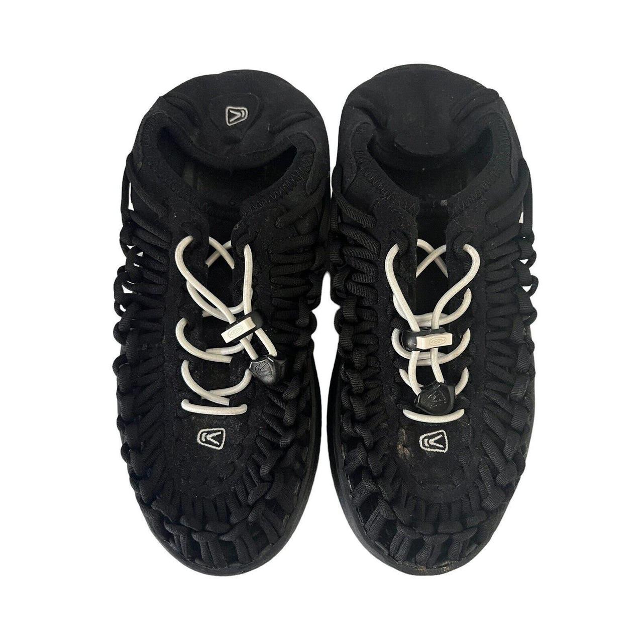 KEEN Womens Shoes UNEEK Black ParaCord Bungee Sandal... - Depop