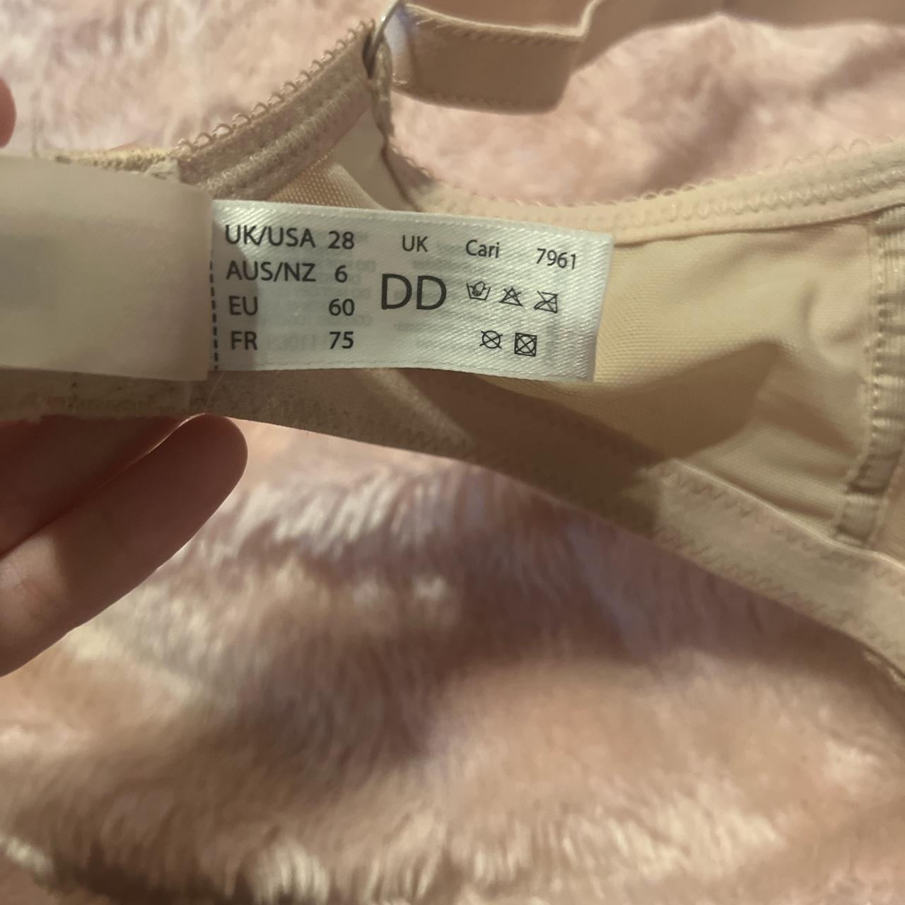 Panache Women's Tan and White Bra | Depop