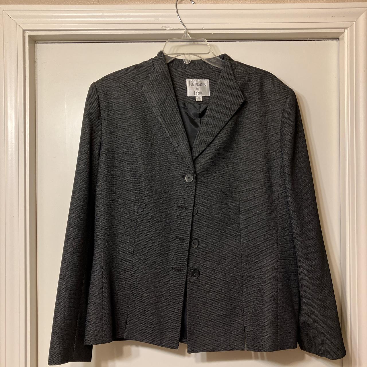 Suit Jacket, box shape size 18. Brand: Le Suit - Depop