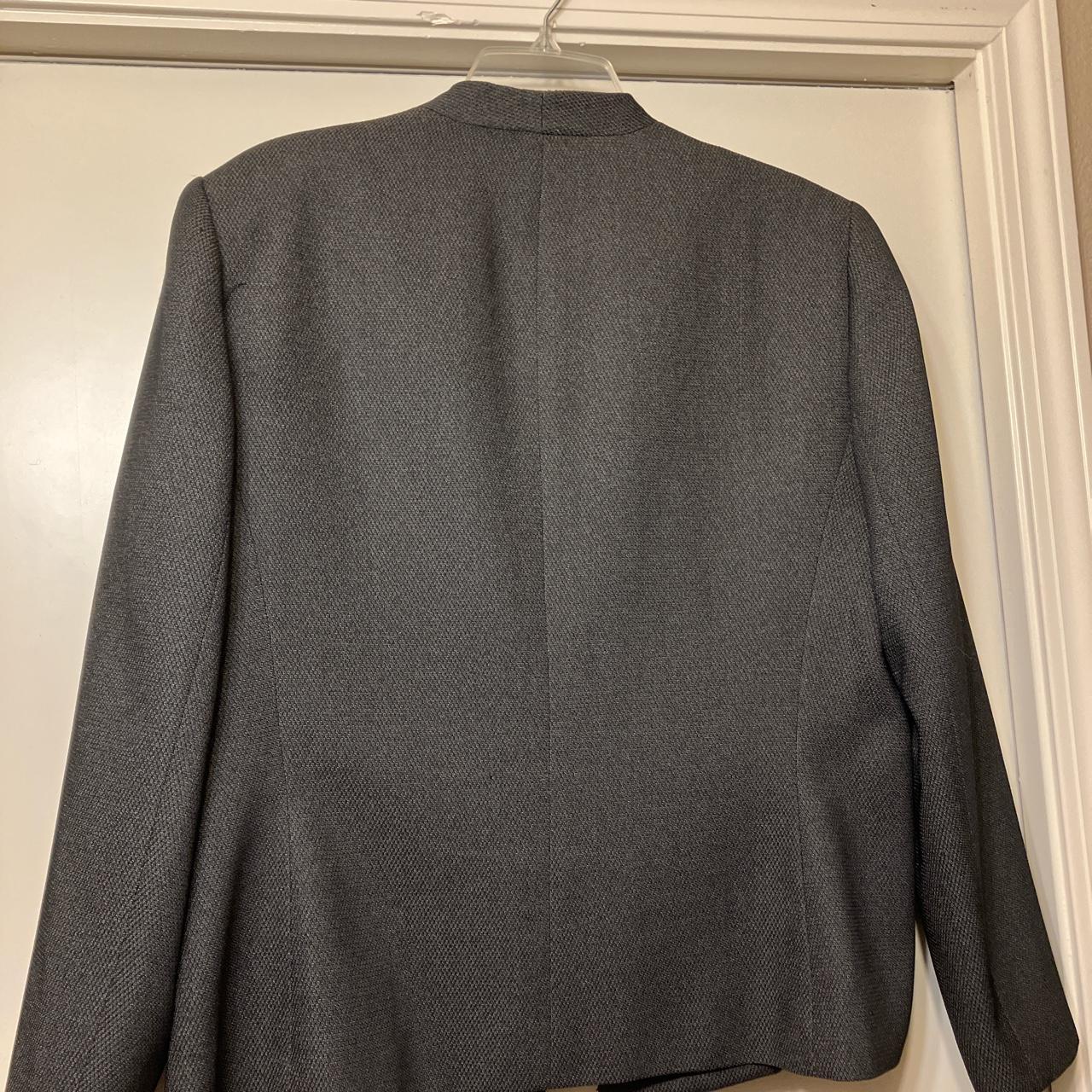 Suit Jacket, box shape size 18. Brand: Le Suit - Depop