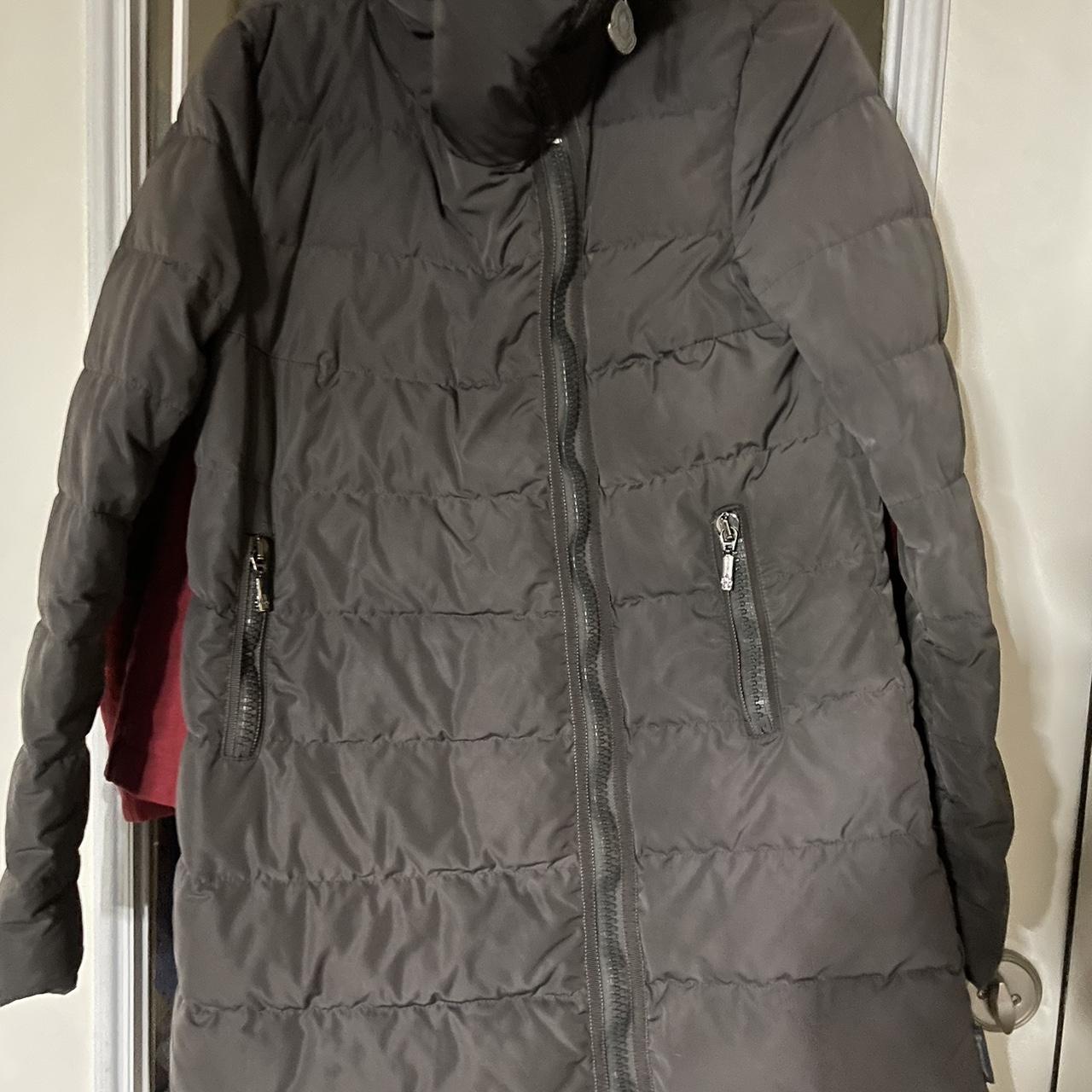 Moncler Gerboise women's puffer jacket grey. size 0. - Depop