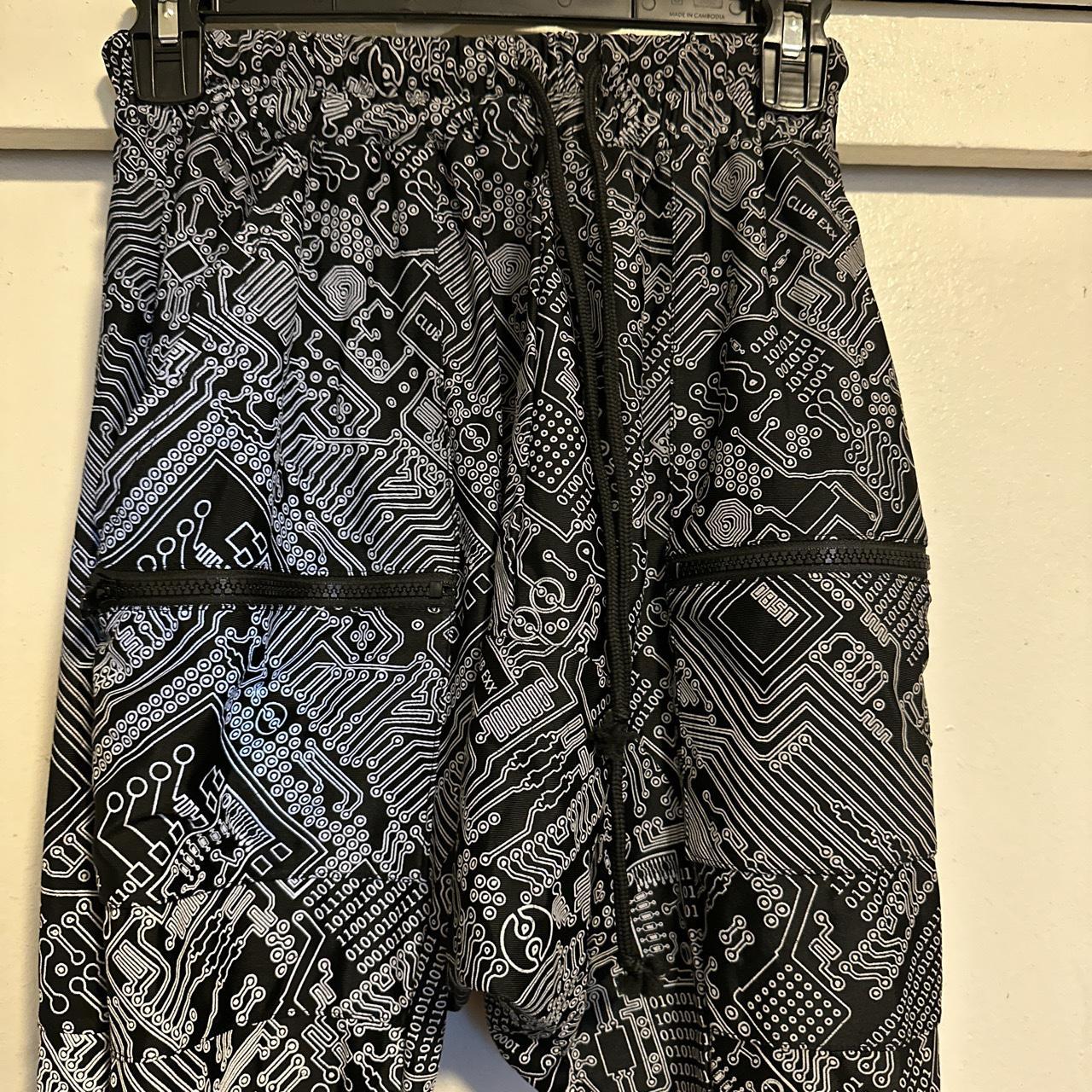 Jogger/rave fit - Depop