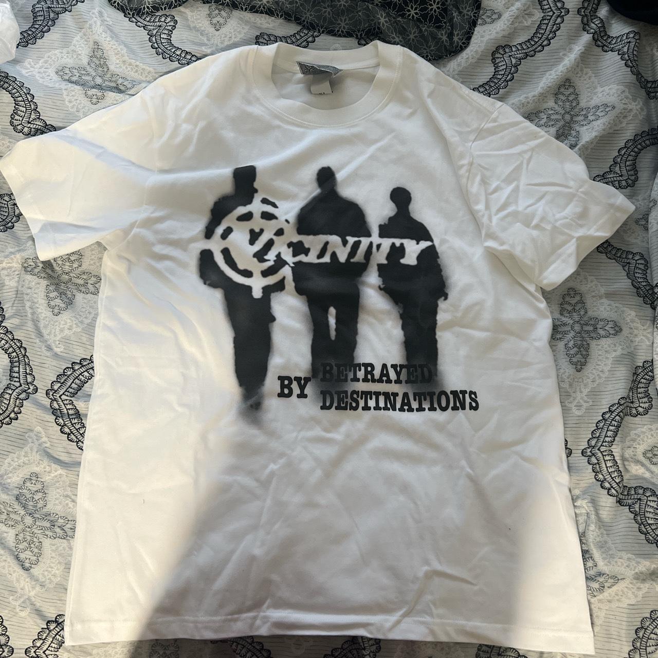 Vicinity shirt Tagged as XL but fits as a... - Depop