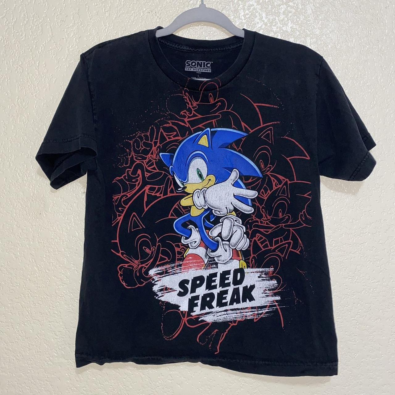 Sonic t-shirt boys size L - Depop