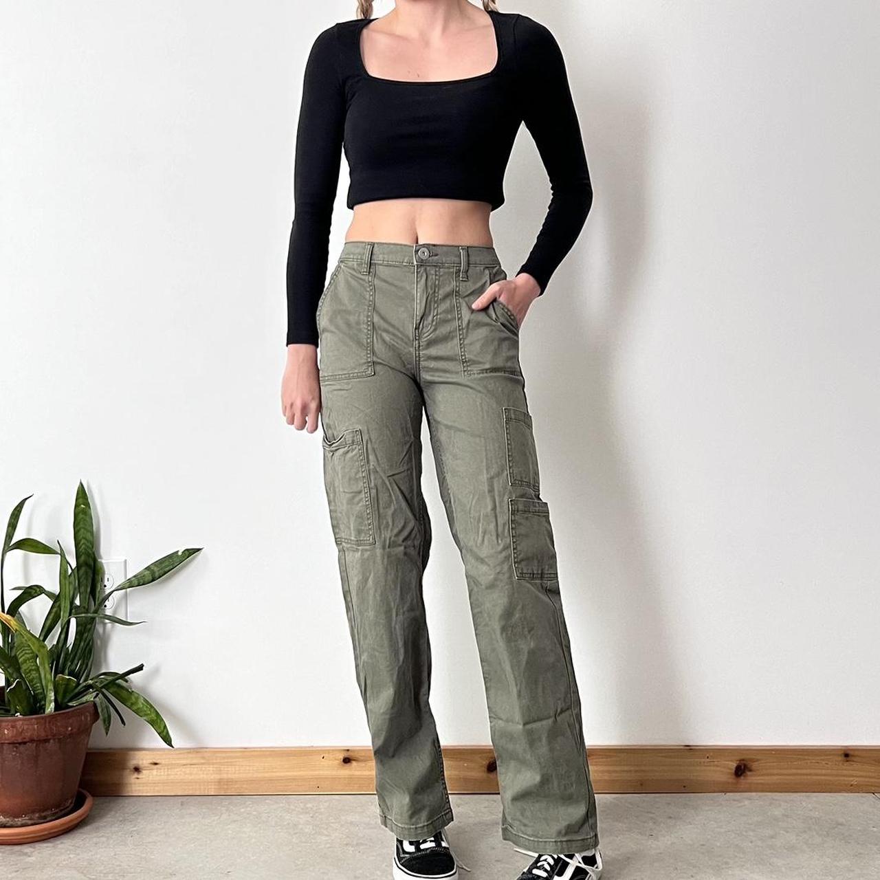 Green Cargo Pants High waisted straight leg fit.... - Depop