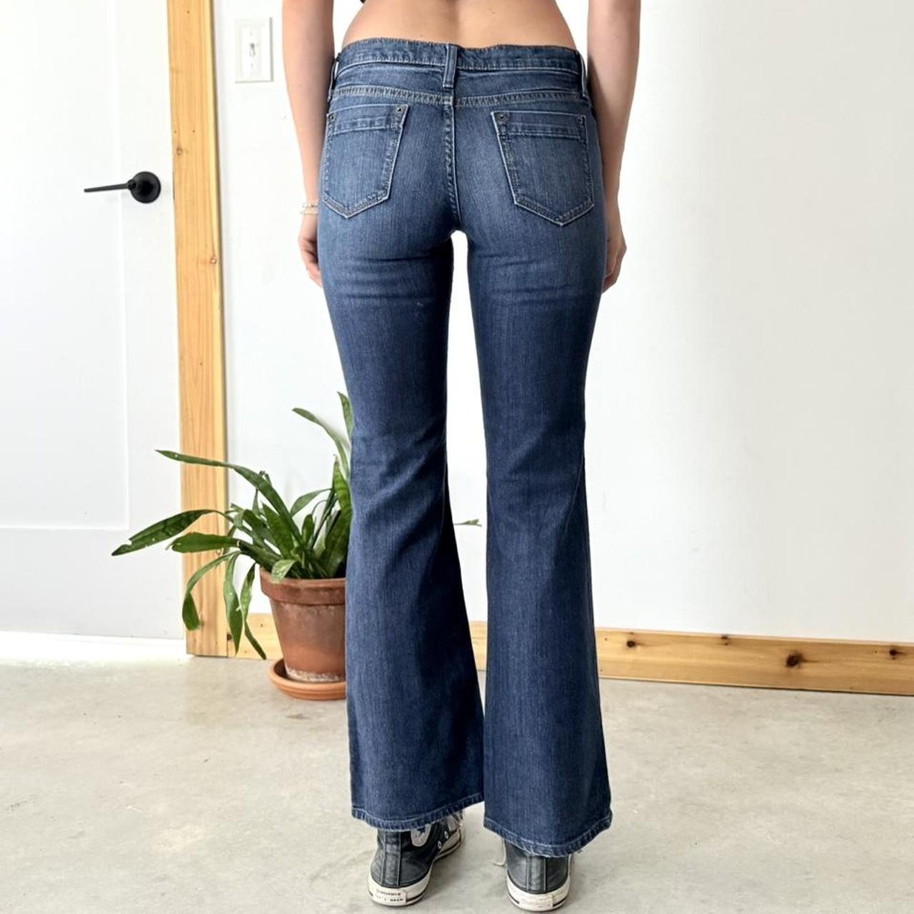 2000s low rise jeans Super flattering flare fit.... | Depop
