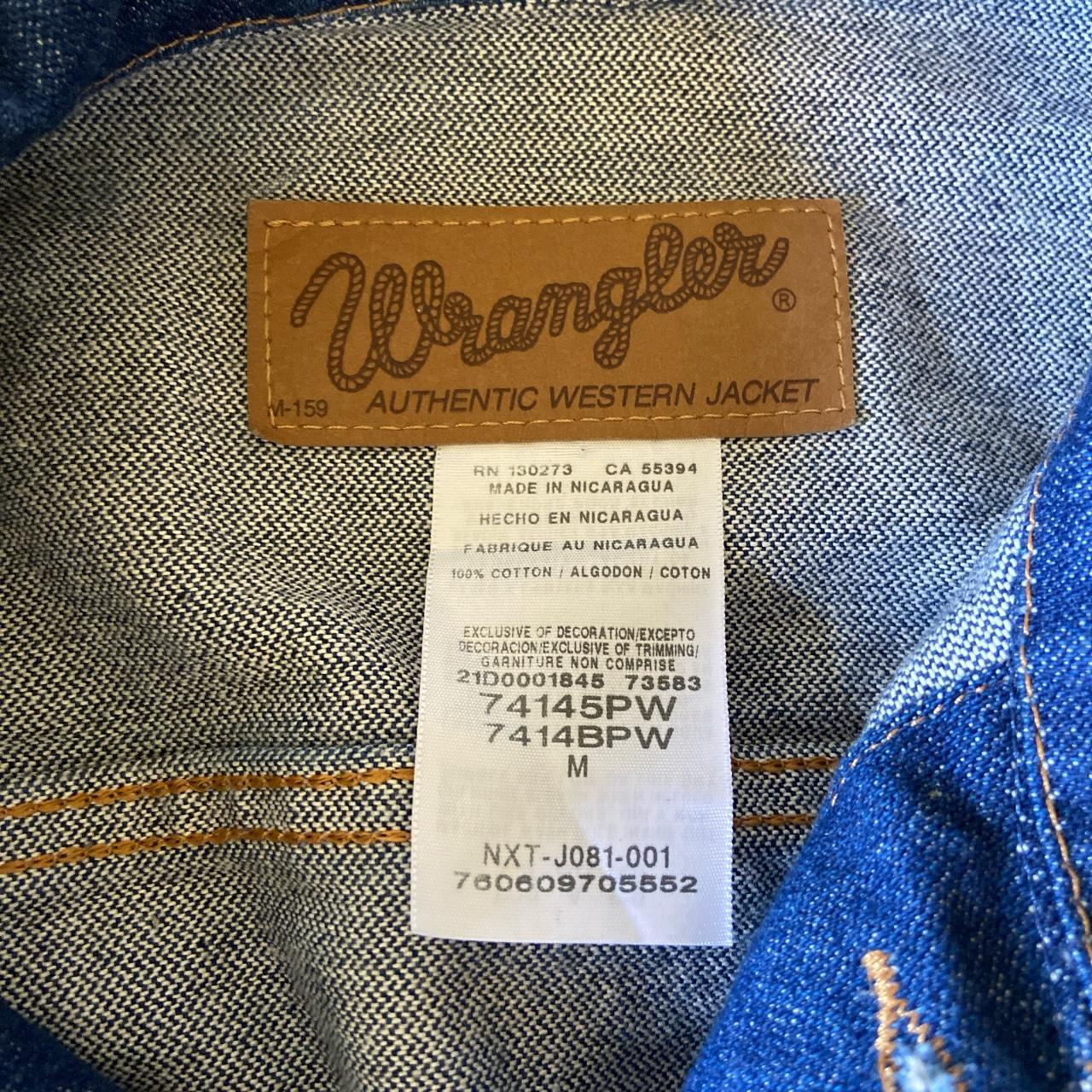wrangler cowboy cut denim jacket size M - Depop