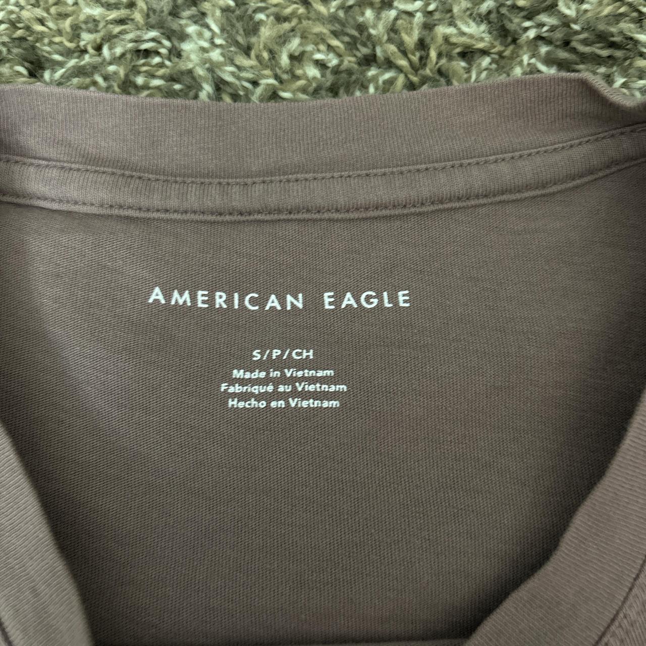 American Eagle T-shirt - Depop