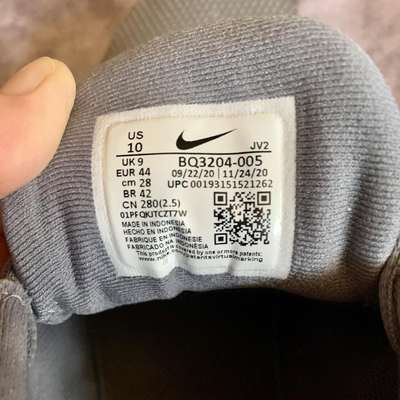 Nike Men's Grey and White Trainers | Depop