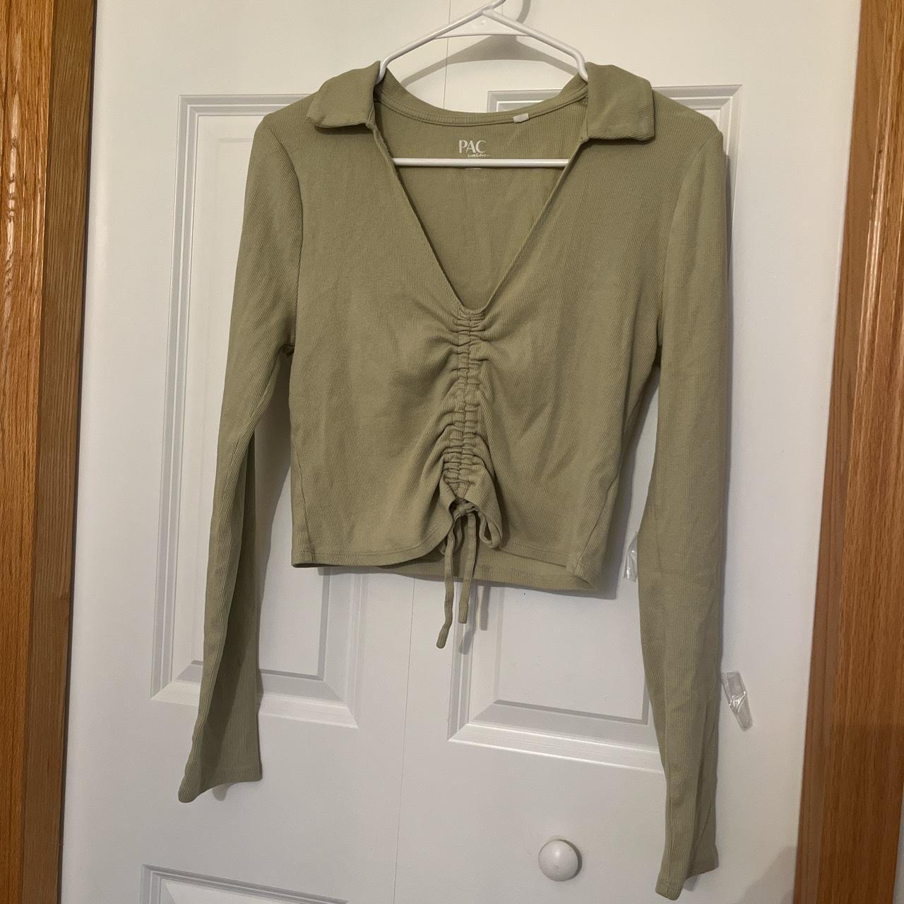 Pacsun top L 16” long - Depop