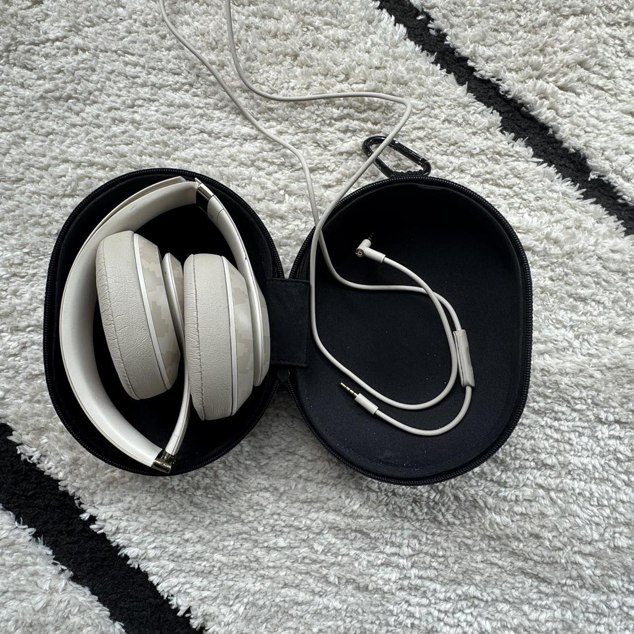Wireless beads headphones studio 3 | Depop