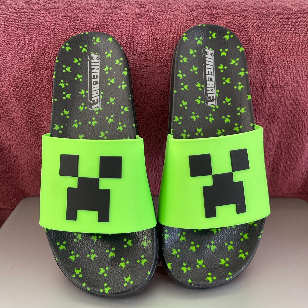 MINECRAFT CREEPER SANDALS SLIDES SIZE YOUTH KIDS 5-6... - Depop