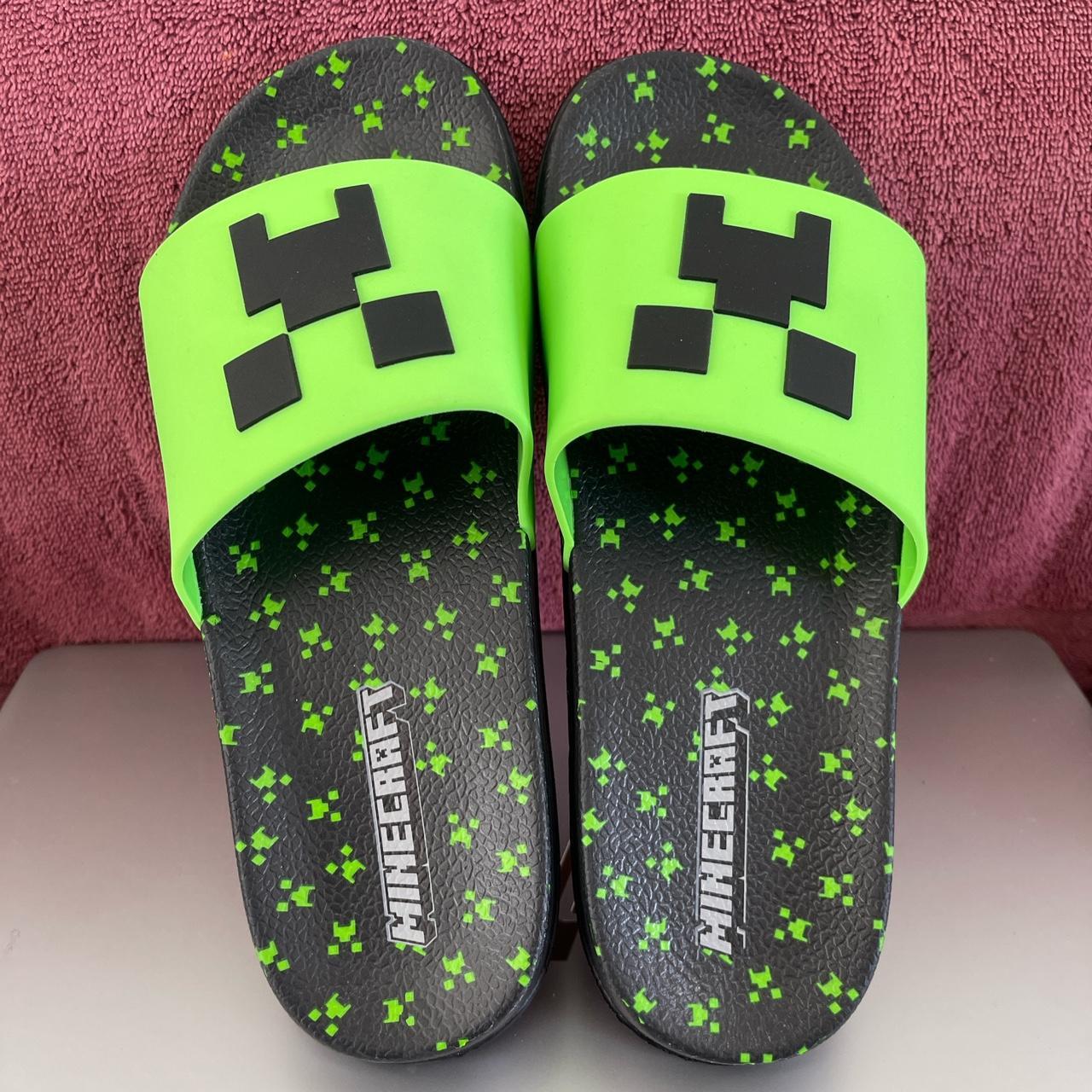 MINECRAFT CREEPER SANDALS SLIDES SIZE YOUTH KIDS 5-6... - Depop