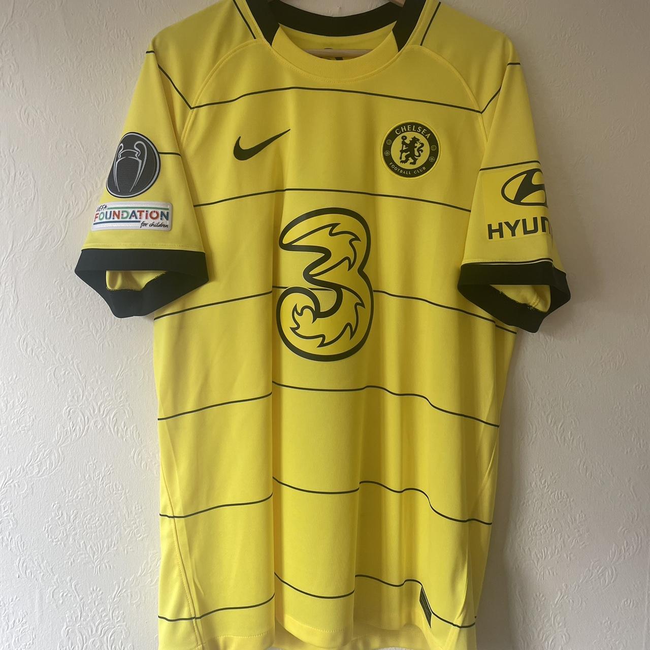 Chelsea away kit Kante w/ 7 Excellent (as you can... - Depop