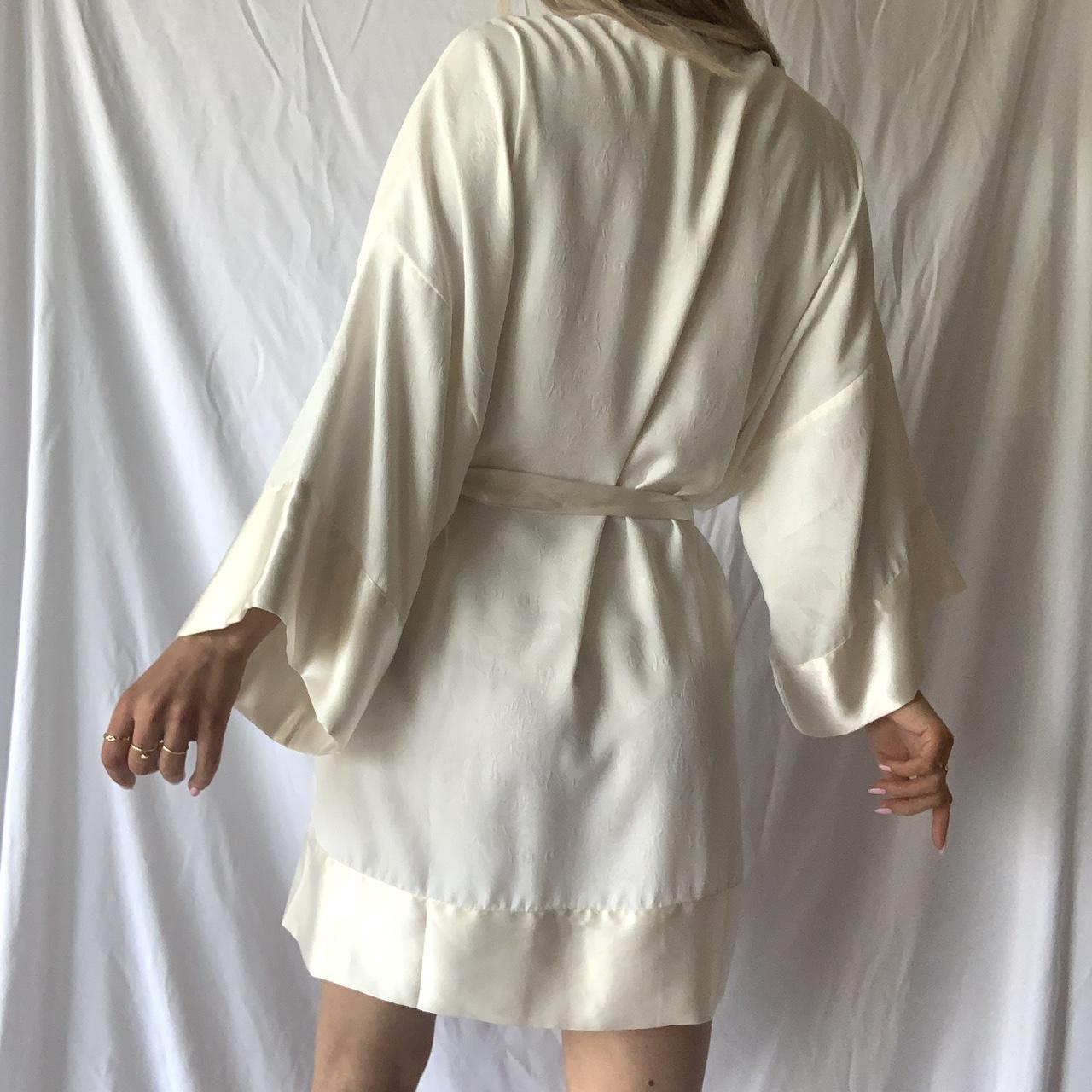 Victoria's Secret Women's White and Cream Robe | Depop